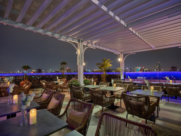 Restaurant - Essence Dining Restaurant